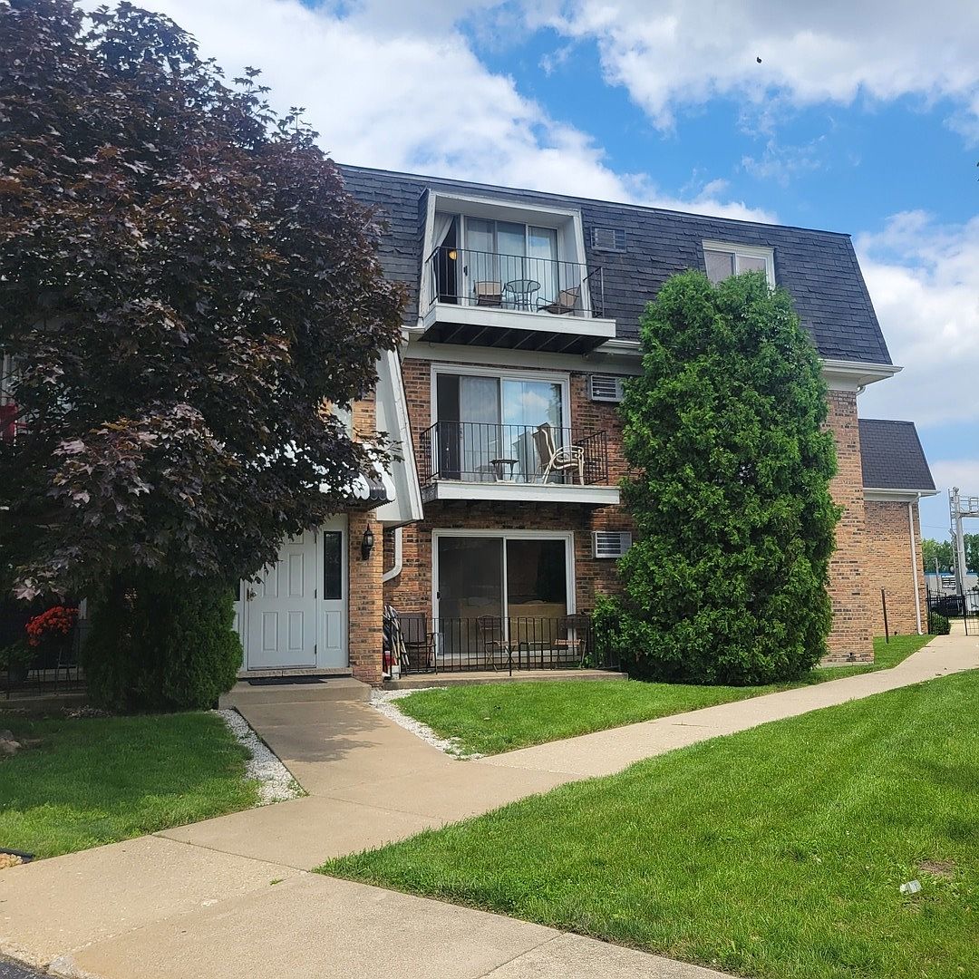 10330 Ridgeland Ave APT 308, Chicago Ridge, IL 60415 | Zillow