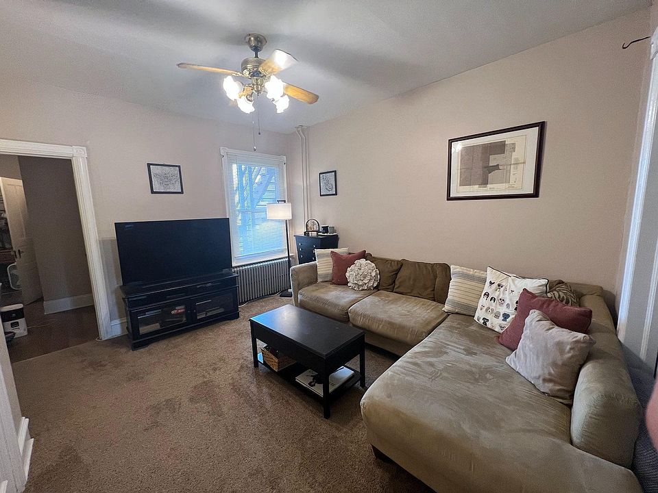 341 Juniper St Quakertown PA | Zillow