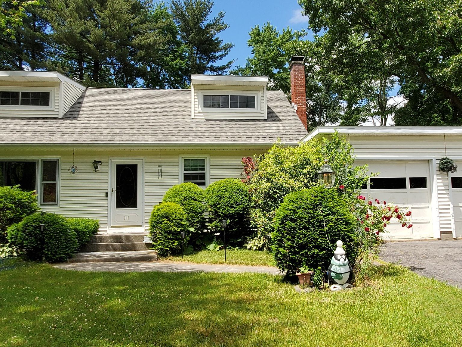 11 Greenbrier Way, East Greenbush, NY 12061 | Zillow