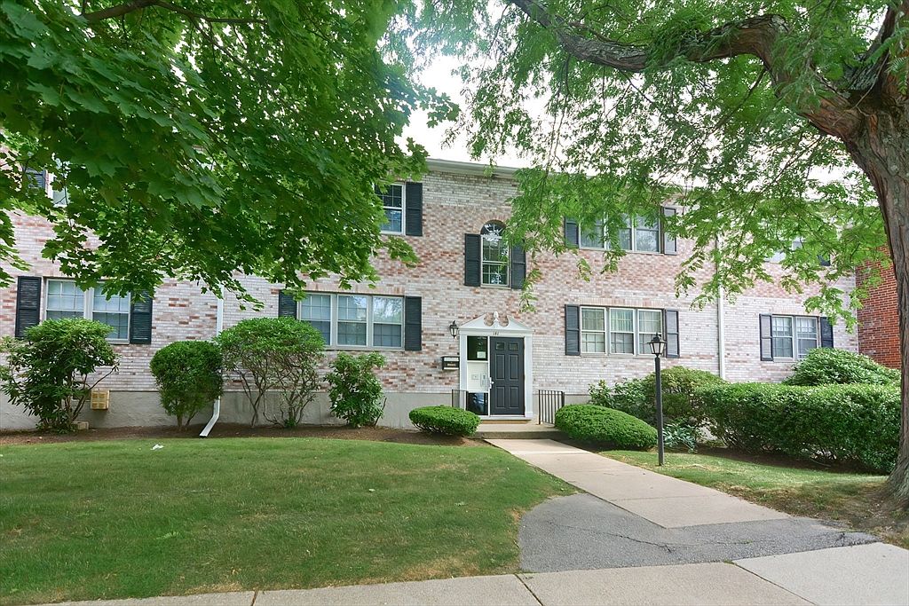 141 Lake Shore Rd APT 1, Brighton, MA 02135 | Zillow