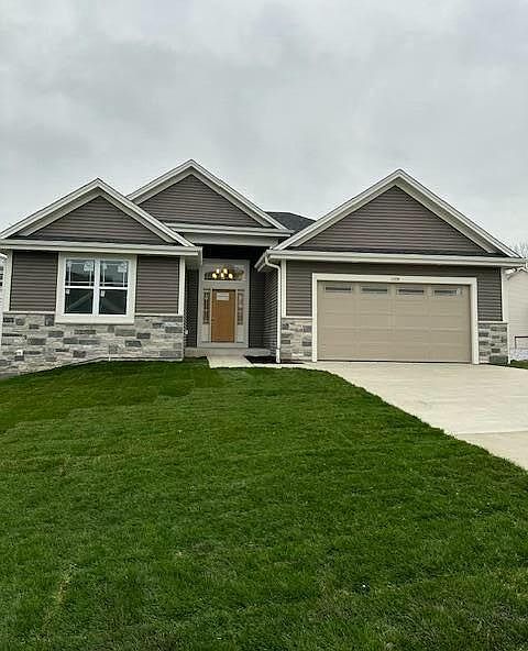 1008 Waterstone COURT, Pewaukee, WI 53072 | Zillow