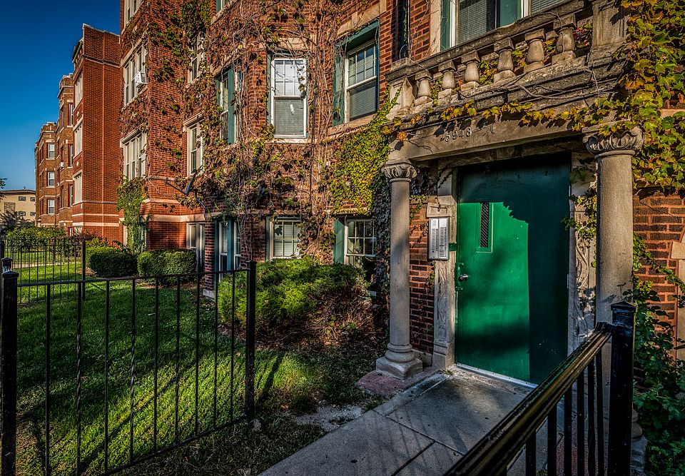 5948 W Superior St APT A1, Chicago, IL 60644 | Zillow