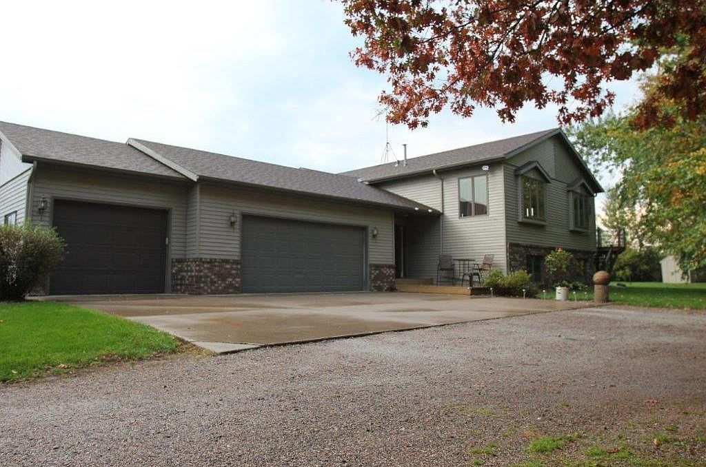 8760 Highway 23 NE, Foley, MN 56329 | Zillow