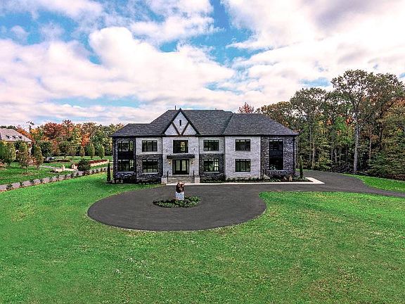 5903 Clifton Rd, Clifton, VA 20124 | Zillow