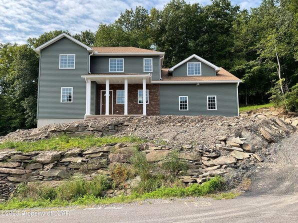 Dallas PA Real Estate - Dallas PA Homes For Sale | Zillow