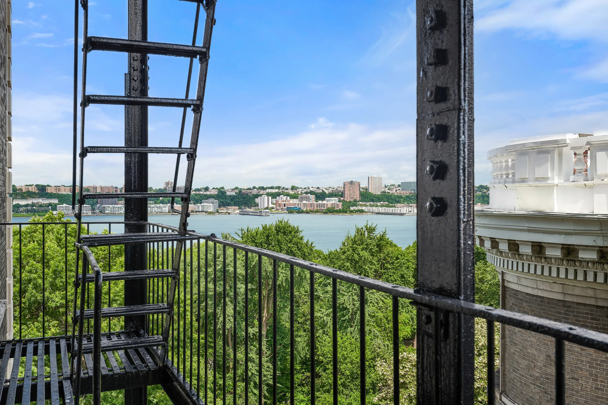 190 Riverside Drive #8E in Upper West Side, Manhattan | StreetEasy