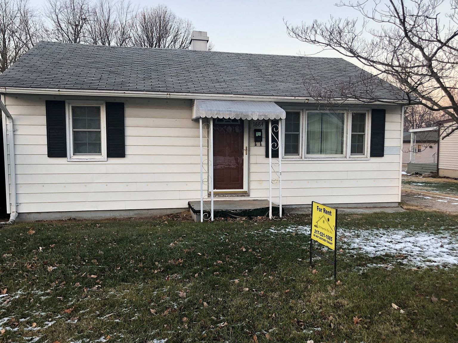 1664 W Division St, Decatur, IL 62526 | Zillow