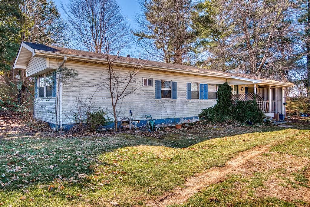 14174 Brandon Dr, Glade Spring, VA 24340 | Zillow