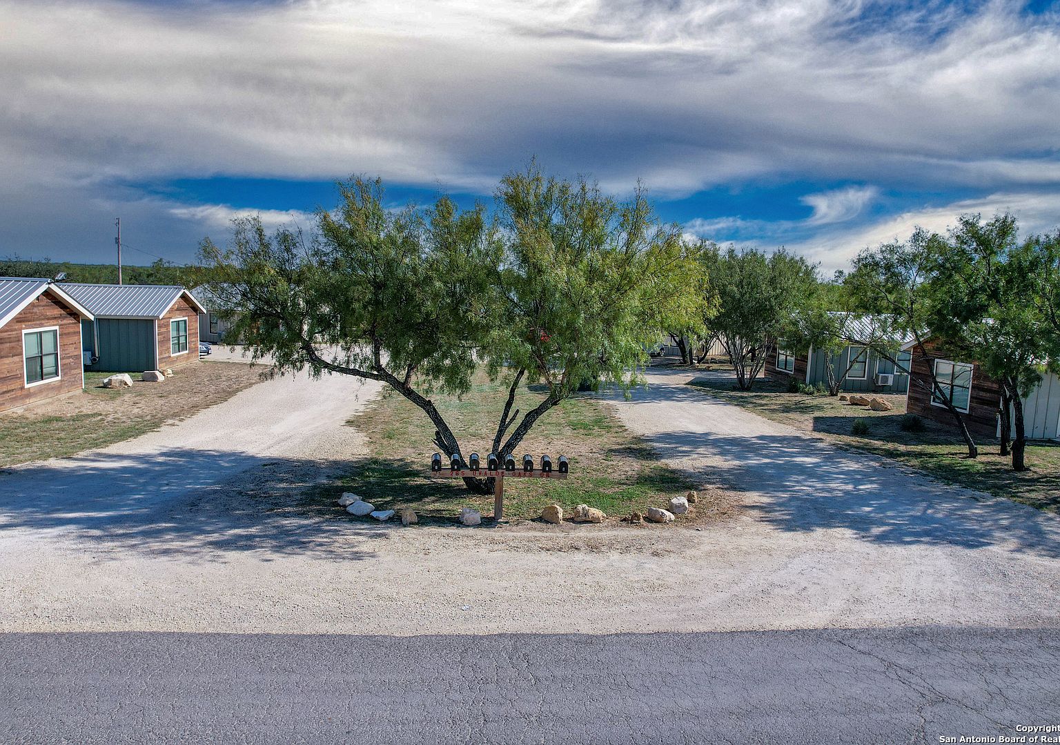 265 Uvalde Oaks Dr., Uvalde, TX 78801 | Zillow