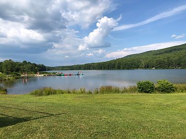 41 Lakeside Dr, Gap Mills, WV 24941 | Zillow