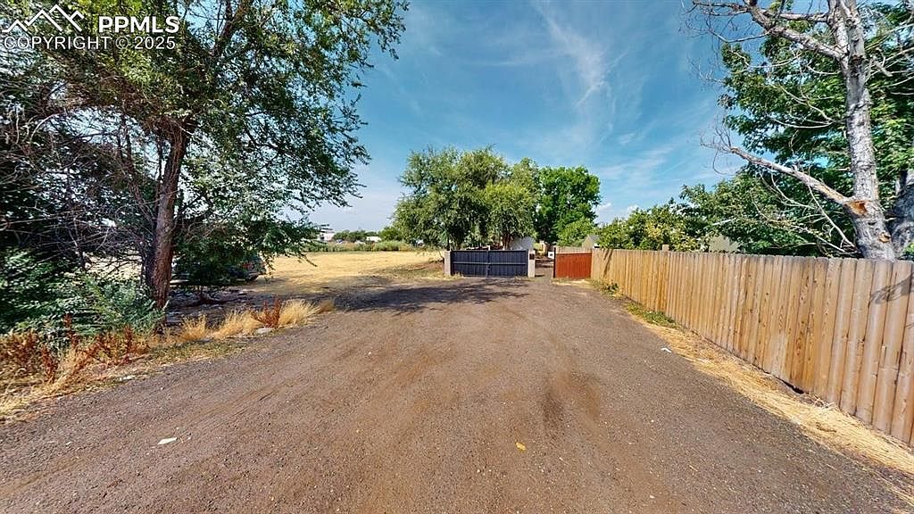 1575 N Sable Blvd, Aurora, CO 80011 | MLS #9036887 | Zillow
