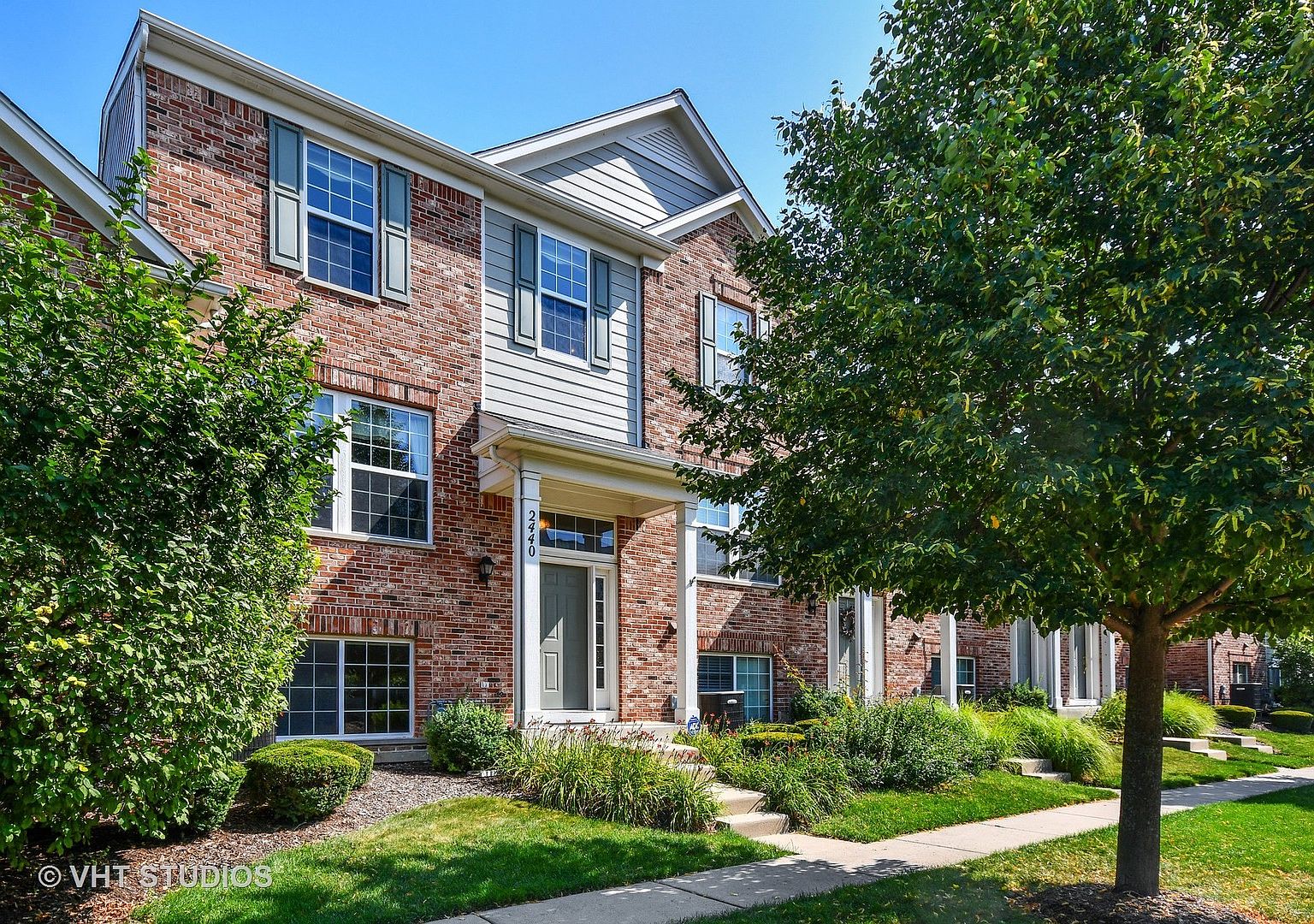 2440 Anna Way, Elgin, IL 60124 | Zillow