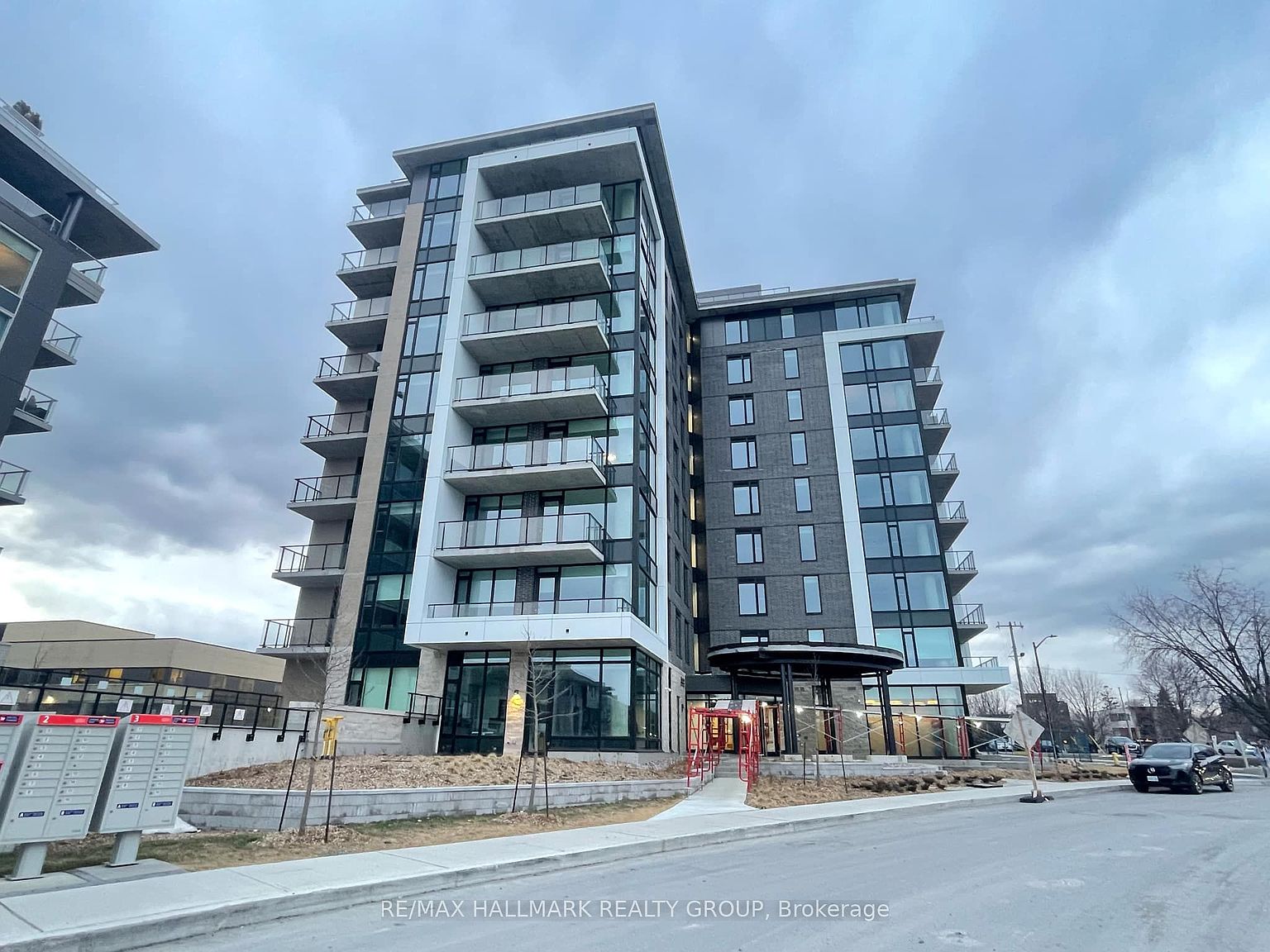 360 Deschatelets Ave #101, Ottawa, ON K1S 0E5 | Zillow