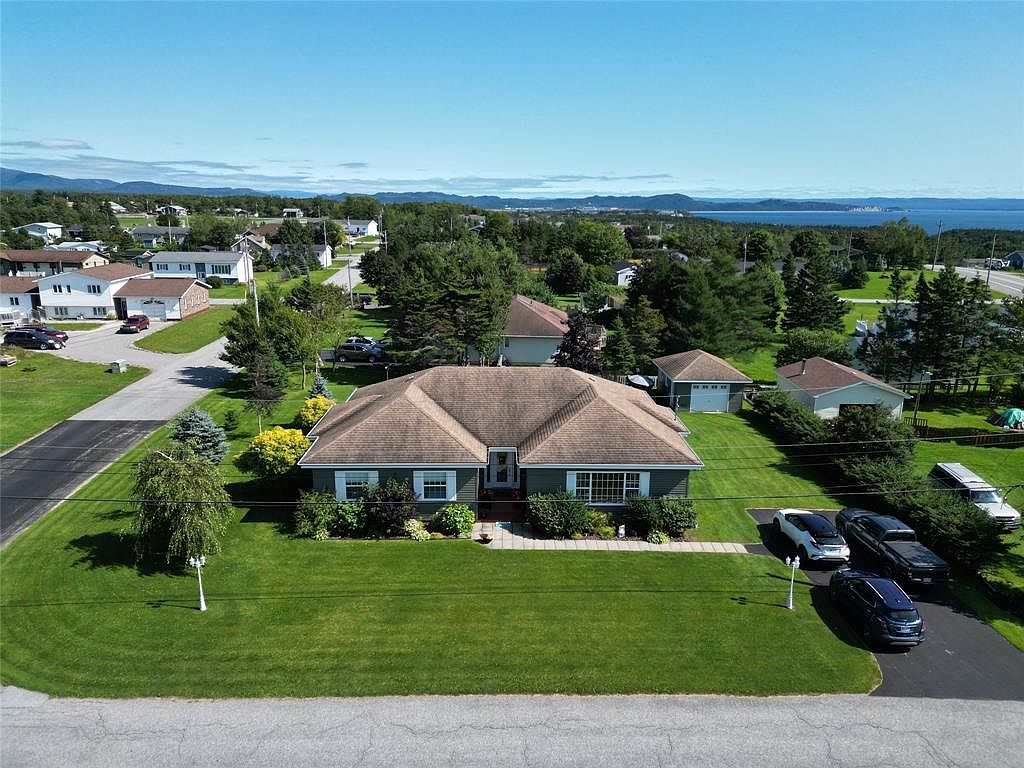 2 Lakeview Dr, Kippens, NL A2N 3B8 | Zillow