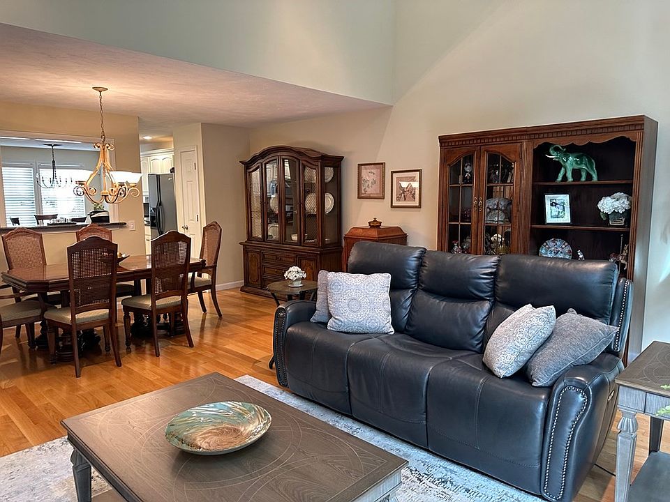 34 Alpine Way UNIT 34, North Smithfield, RI 02896 | MLS #73158113 | Zillow