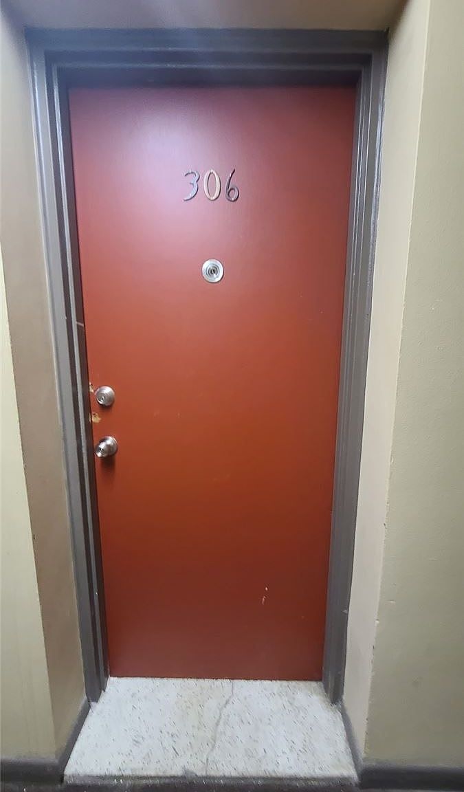 608 Dawes Rd #306, Toronto, ON M4B 2G7 | Zillow