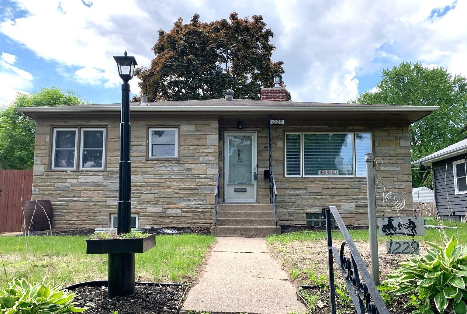 1229 Danforth St N, Saint Paul, MN 55117 | Zillow
