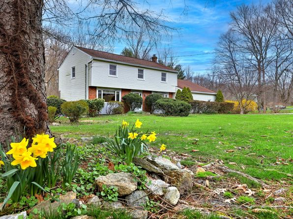 Trumbull CT Real Estate - Trumbull CT Homes For Sale | Zillow