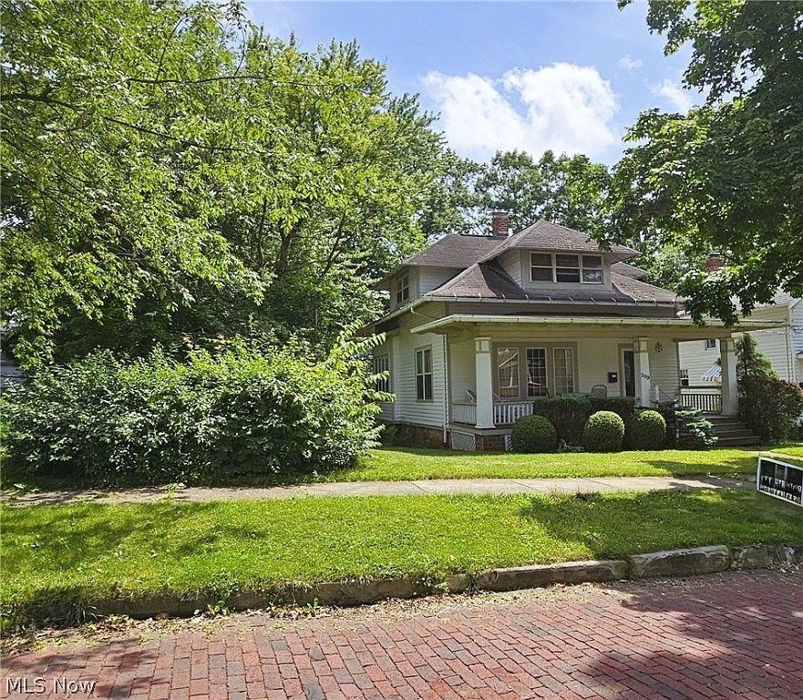 209 E Henrietta St, Wooster, OH 44691 | Zillow