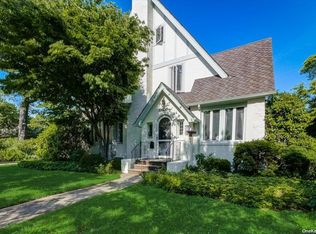 371 S Brixton Road, Garden City, NY 11530 | Zillow