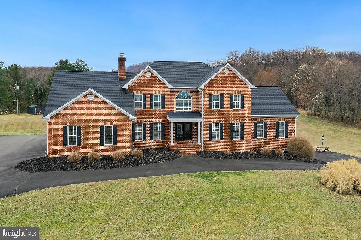 10052 Cobbler View Dr, Delaplane, VA 20144 | Zillow