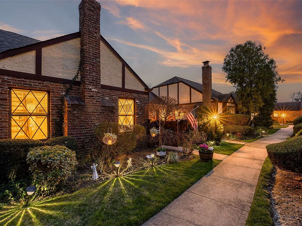 21 Quail Run Drive UNIT 21, Deer Park, NY 11729 | Zillow