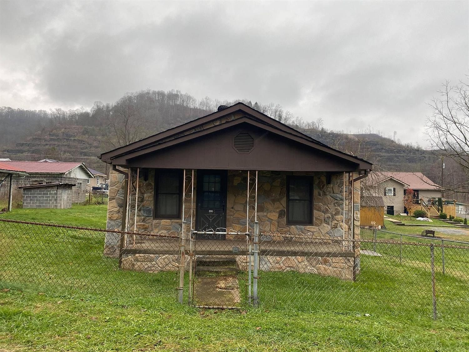 93 Cawood St, Cawood, KY 40815 | Zillow