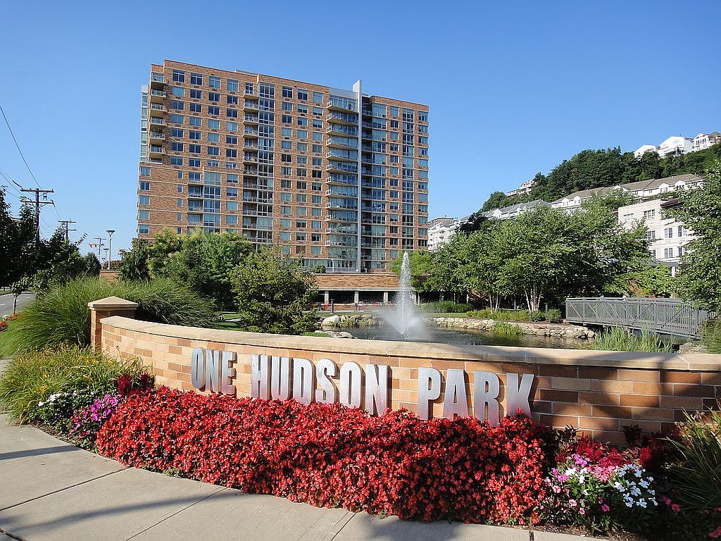1017 Hudson Park, Edgewater, NJ 07020 | Zillow