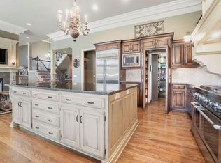 9205 Falcon Ridge Dr, Lenexa, KS 66220 | MLS #2243647 | Zillow