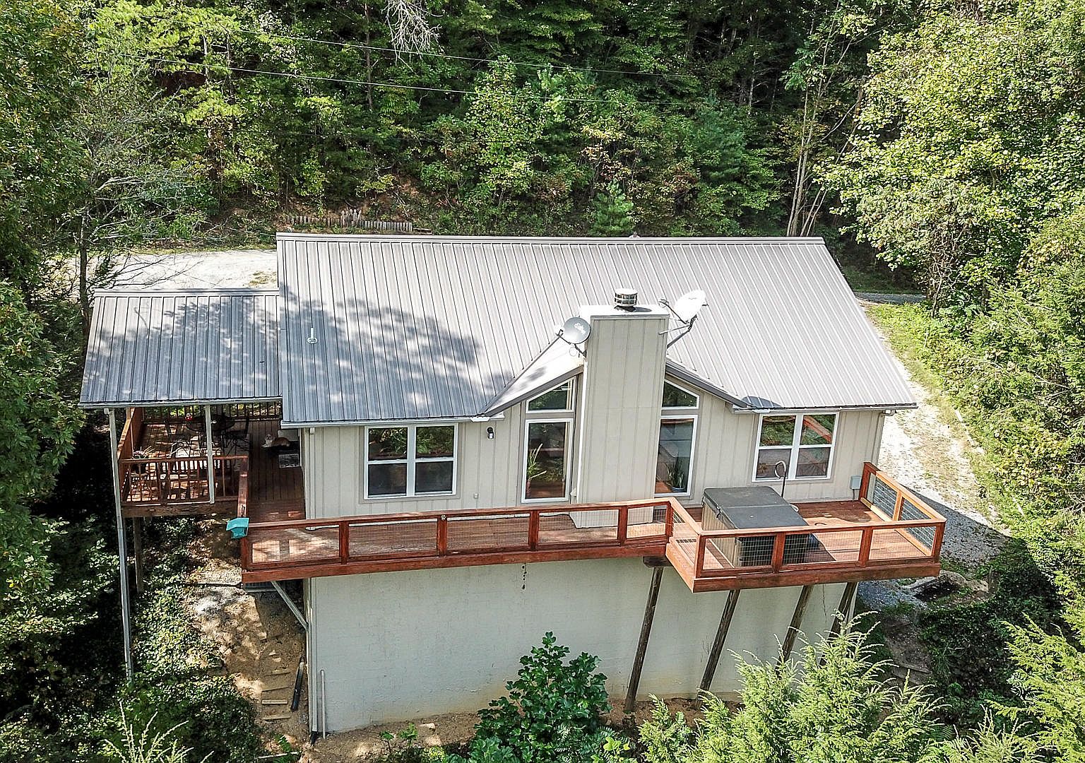 245 Cooper Holw, Townsend, TN 37882 | Zillow