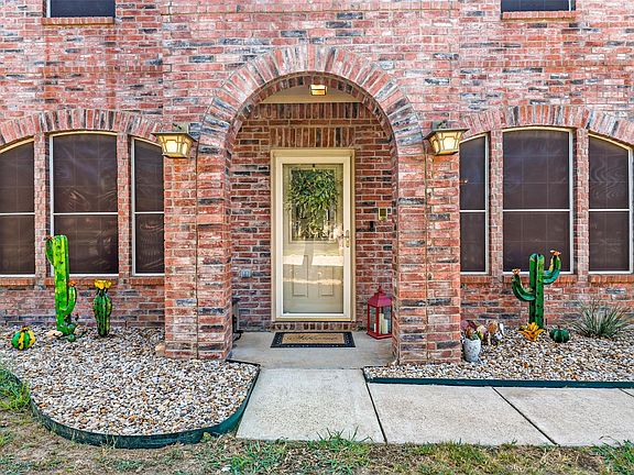 708 Saddle Ridge Trl, Weatherford, TX 76087 | MLS #20770697 | Zillow