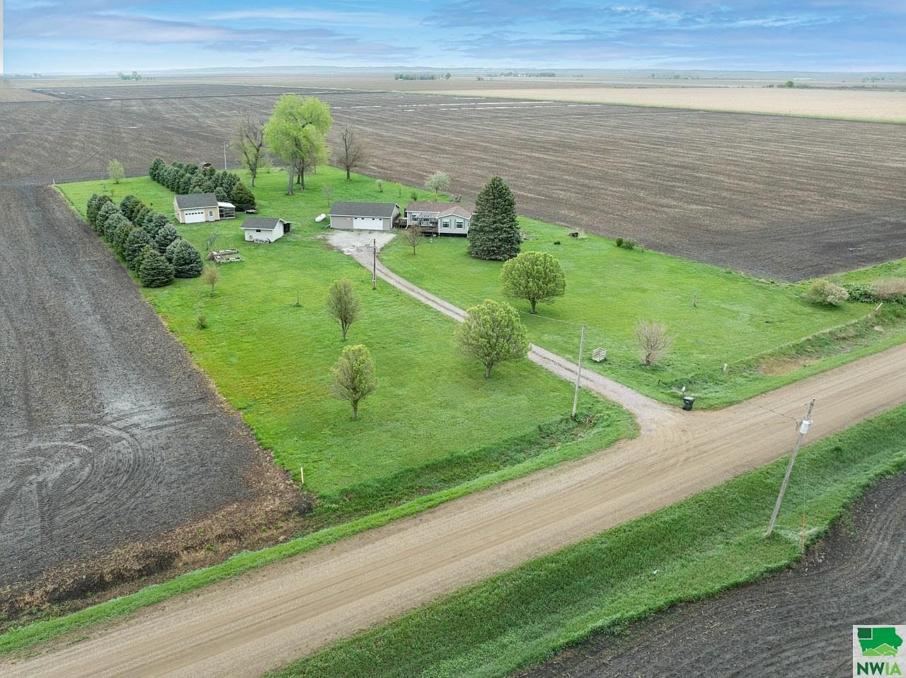 2073 340th St, Sloan, IA 51055 | Zillow