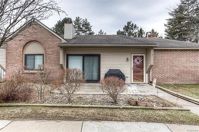 308 Spring Brooke Dr, Brighton, MI 48116 | Zillow