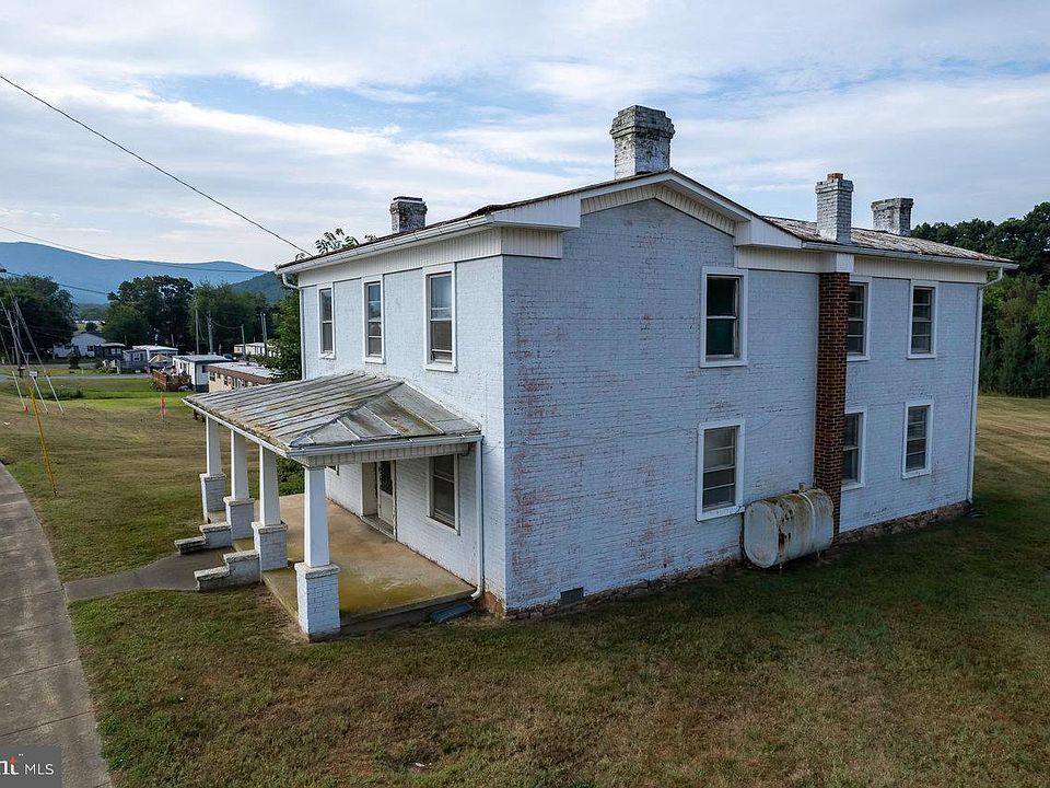 773 W Main St, Stanley, VA 22851 | Zillow