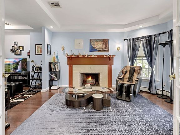 24 Sanger Ave, Lynn, MA 01904 | Zillow