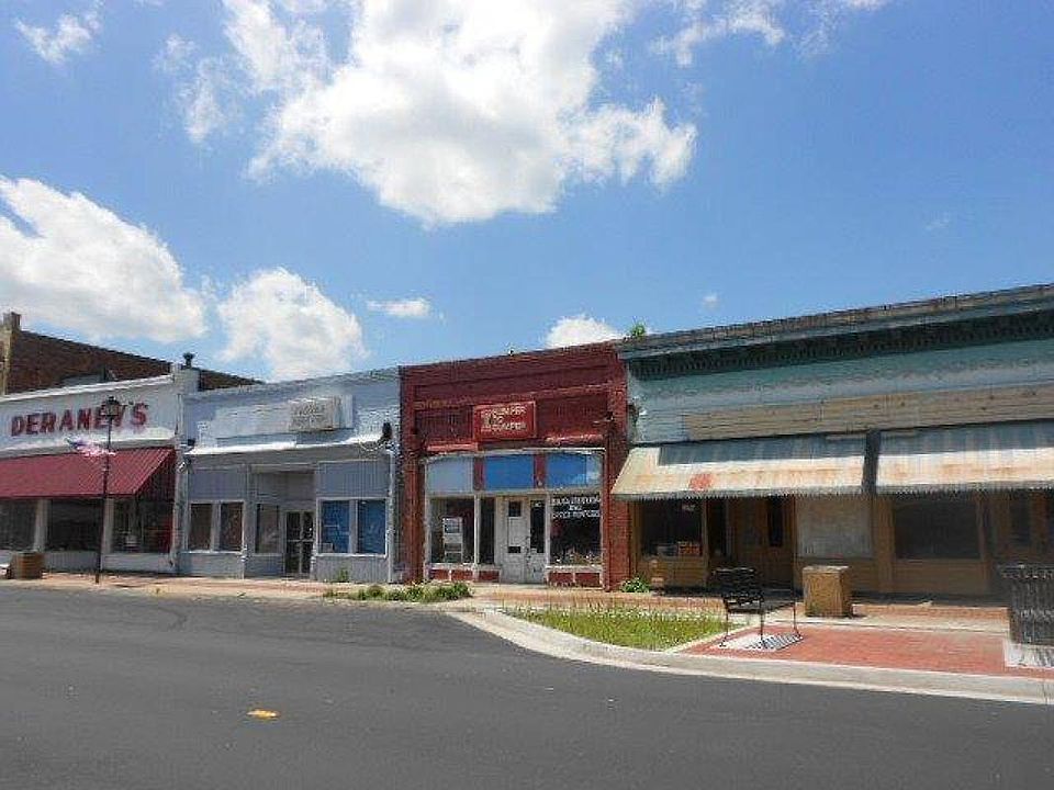 12739 Broad St, Sparta, GA 31087 | Zillow