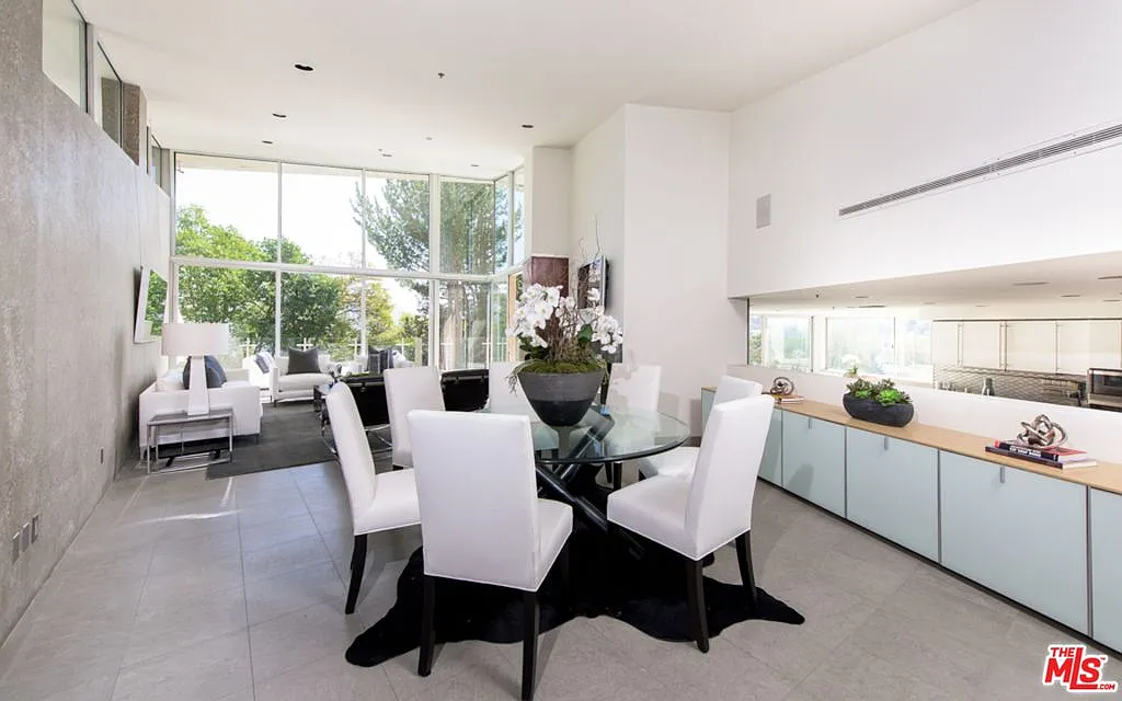 Abandoned: Inside Mary J. Blige's Former Hollywood Hills Mansion ...