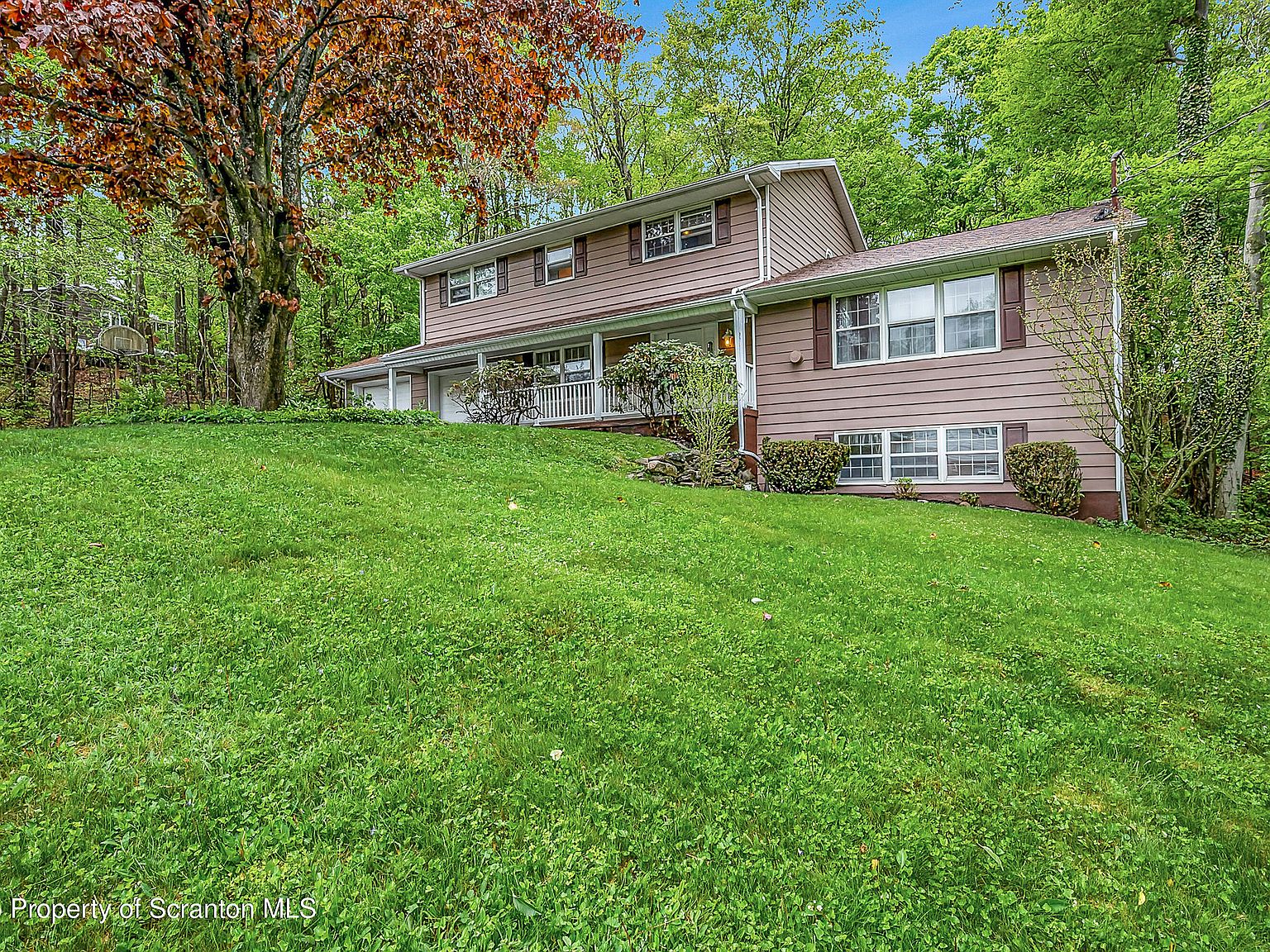 304 Sunset Rd, Moscow, PA 18444 | Zillow