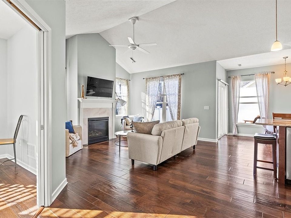 320 Maryview Dr, Webster, NY 14580 | Zillow