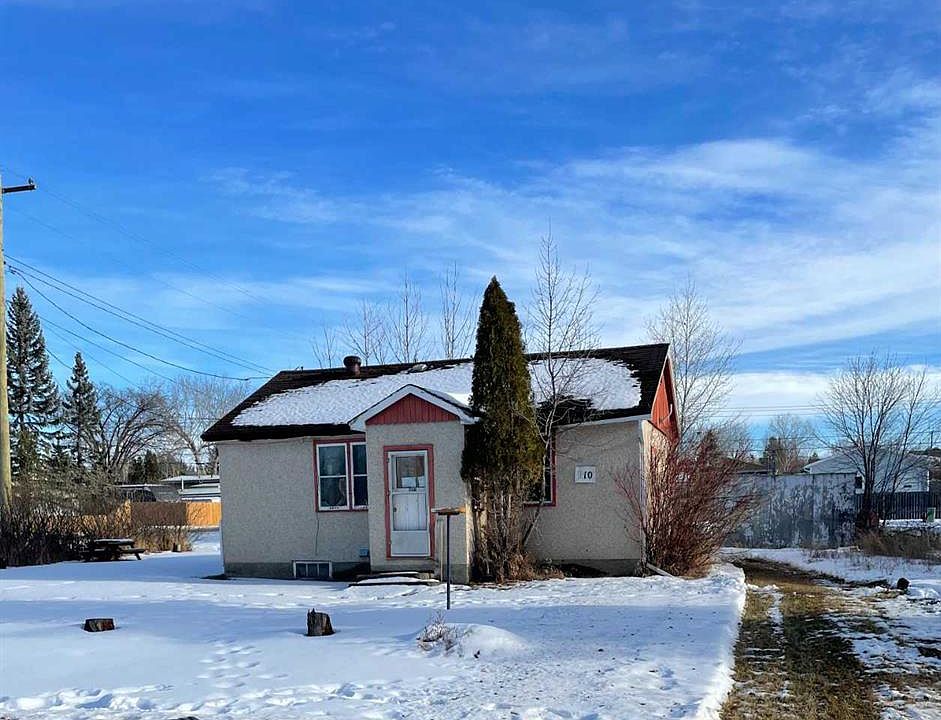 710 6th Ave, Beaverlodge, AB T0H 0C0 | MLS #A2106848 | Zillow