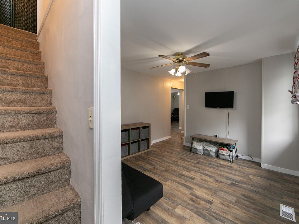 525 W Main St, Maple Shade, NJ 08052 | Zillow