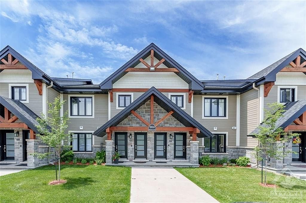 360 Montee Outaouais St #704, Rockland, ON K4K 1K7 | Zillow