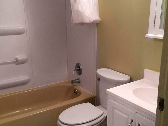 5635 Coach Dr E APT B, Kettering, OH 45440 | Zillow