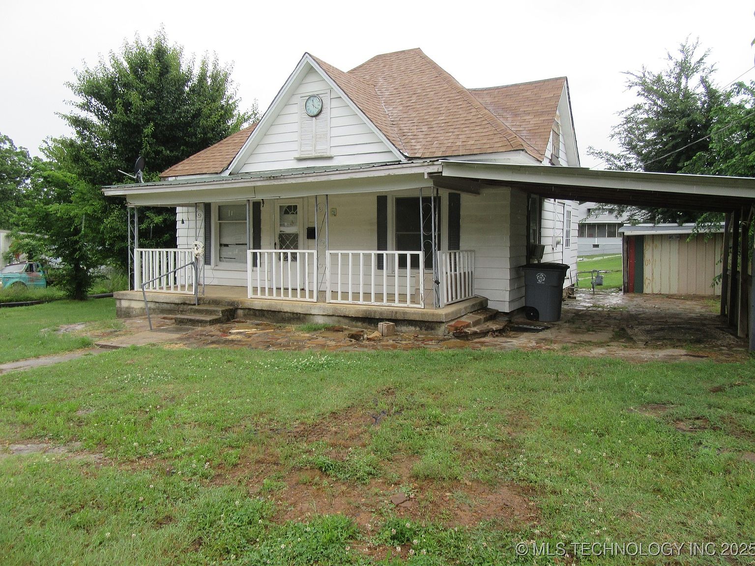 1000 N 6th St, Quinton, OK 74561 | MLS #2522604 | Zillow