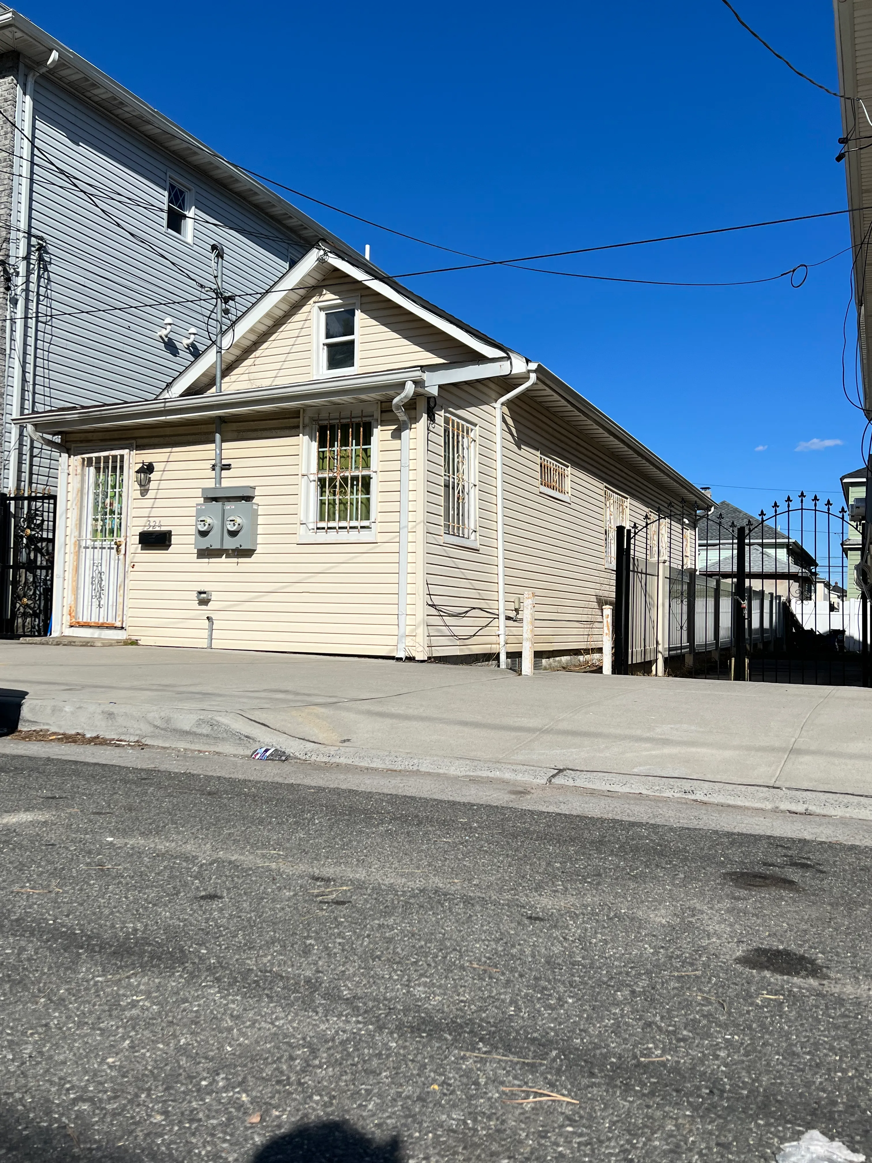 324 Beach 48th Street 1-HOUSE in Edgemere, Queens | StreetEasy