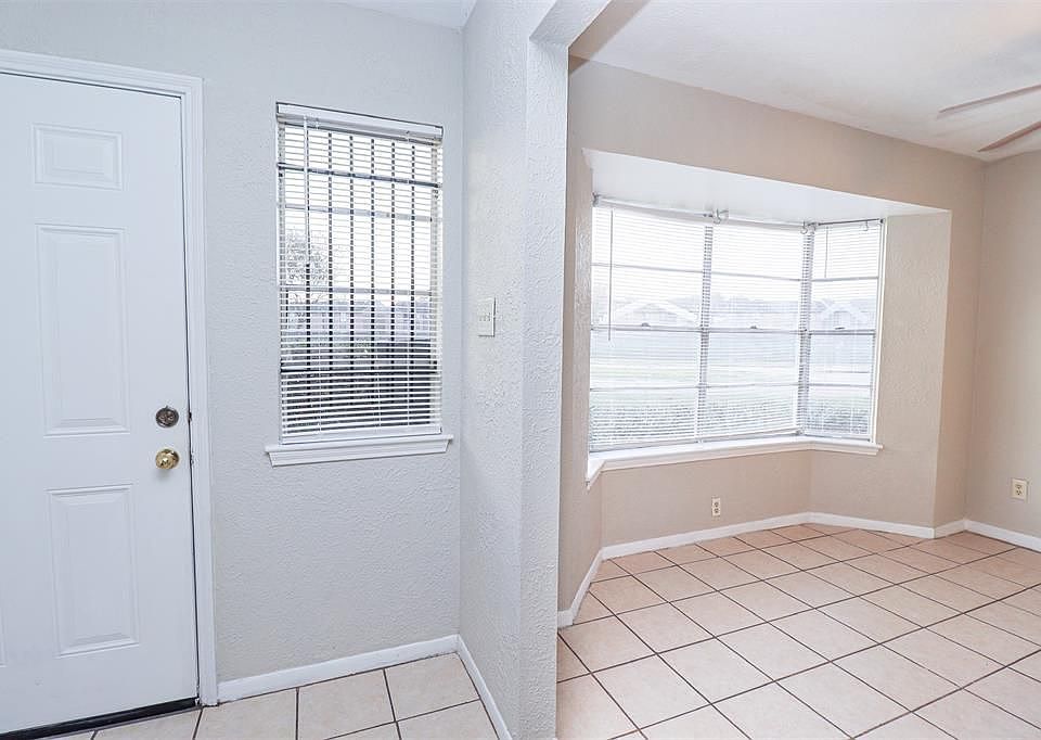 13537 Castilian Dr Houston TX | Zillow