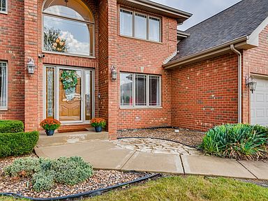 305 Homeland Rd, Matteson, IL 60443 | Zillow