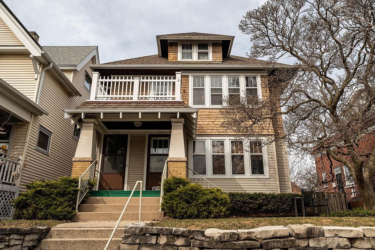 2220 East Bennett AVENUE #2222, Milwaukee, WI 53207 | Zillow