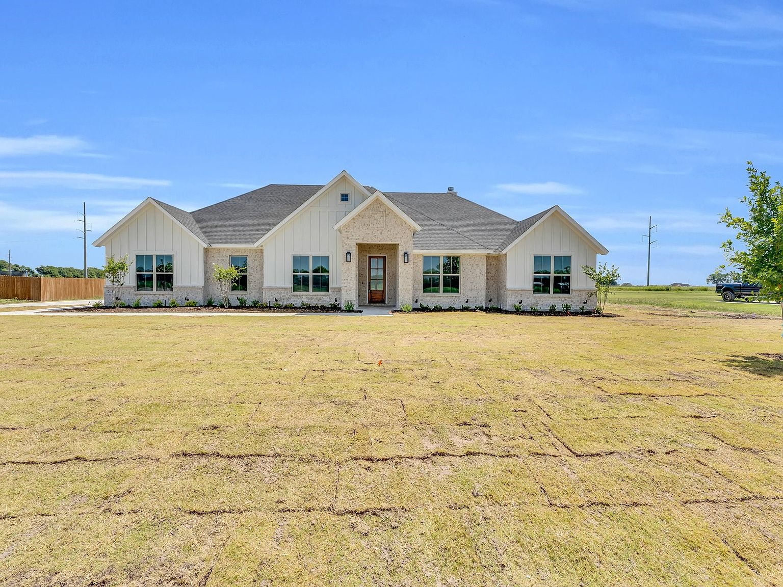 2411 Maywood Ln, Palmer, TX 75152 | Zillow