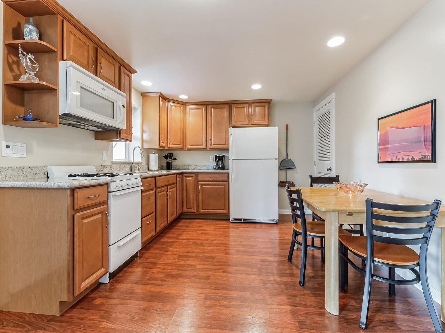 5921 17th Ave NW #B, Seattle, WA 98107 | Zillow